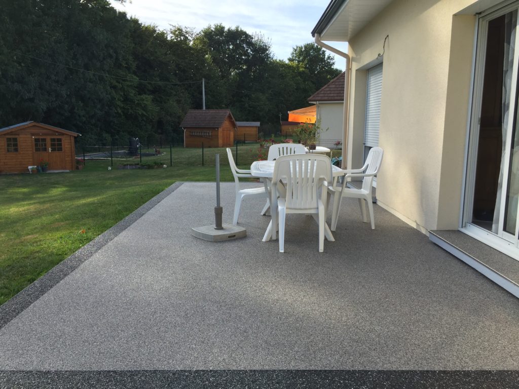 Terrasse en résine de marbre - Tendance Facades